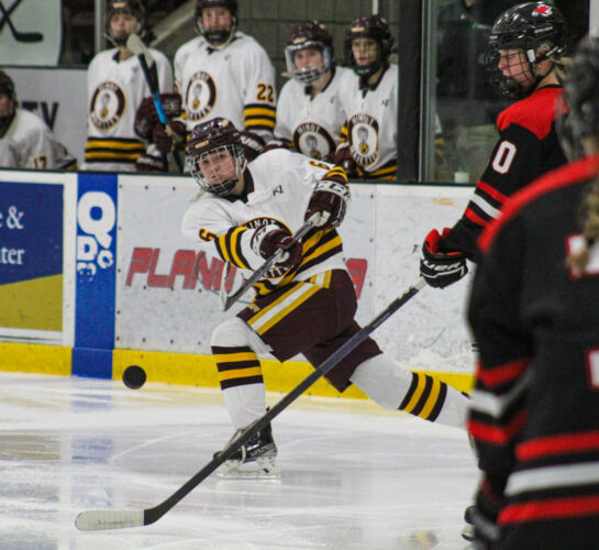 Hat trick fuels Majettes to 4-3 win | News, Sports, Jobs - Minot Daily News